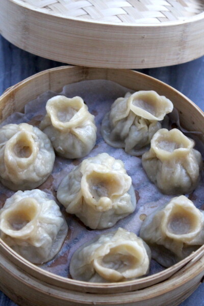Mongolian Buuz (Steamed Meat Dumplings) - Adamant Kitchen