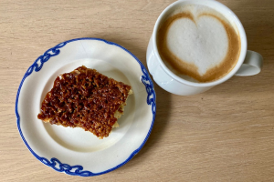 Danish Drømmekage (Dream Cake) - Adamant Kitchen