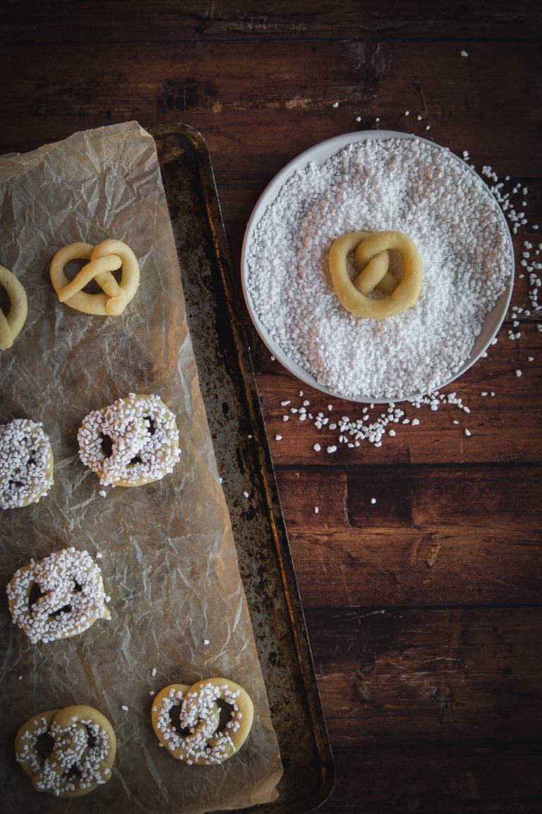 Danish Sugar Pretzels (Sukkerkringler) - Adamant Kitchen