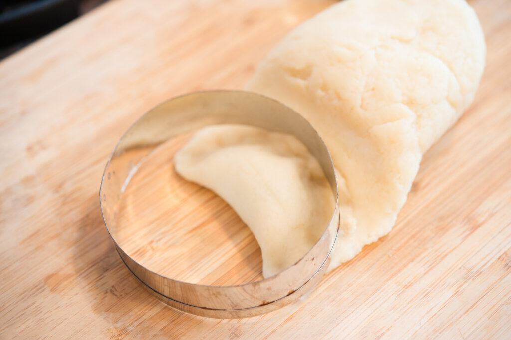Portuguese Rissois (Meat Hand Pies) - Adamant Kitchen